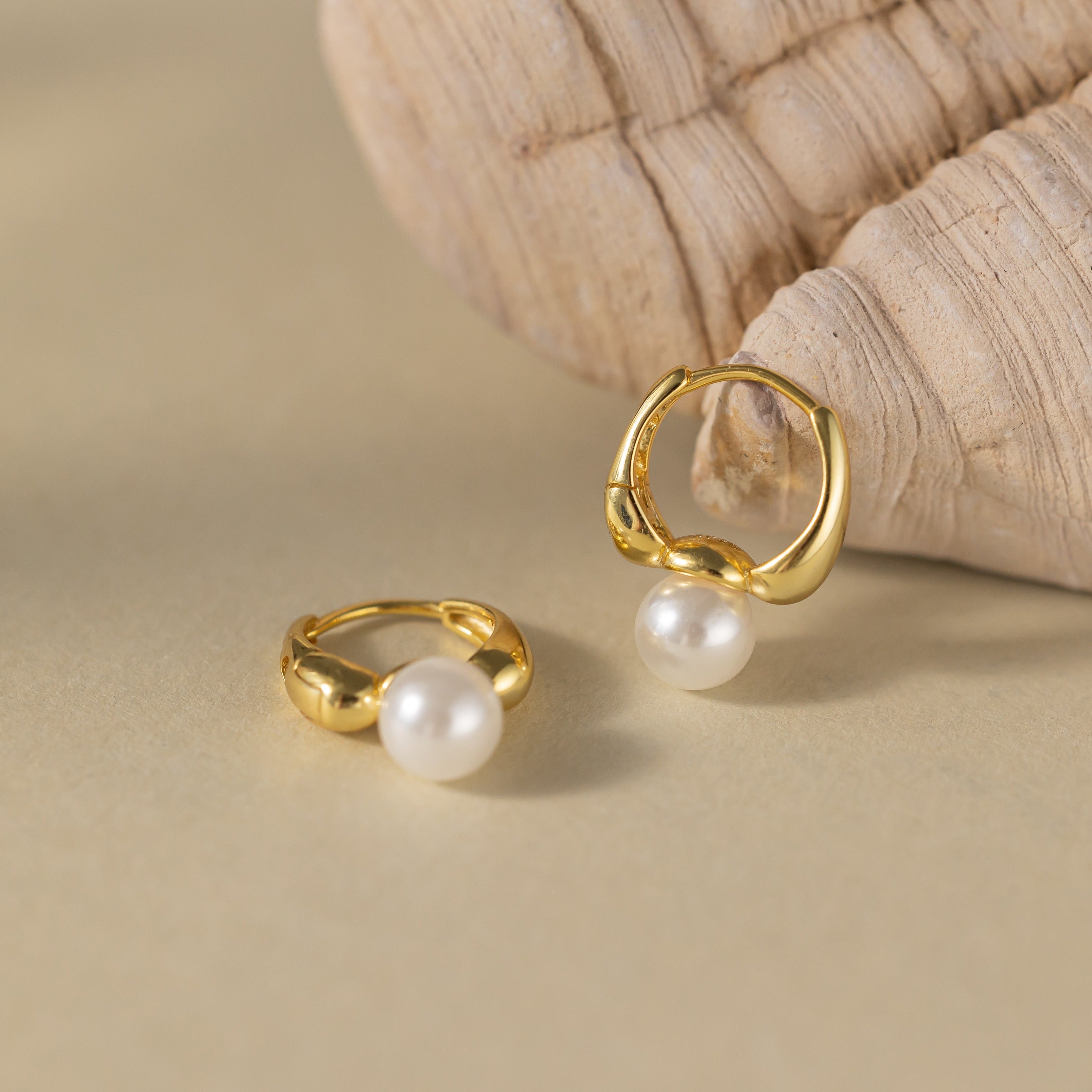 Minimalist Pearl Hoops (S925) – Shoot The Moon Gifts